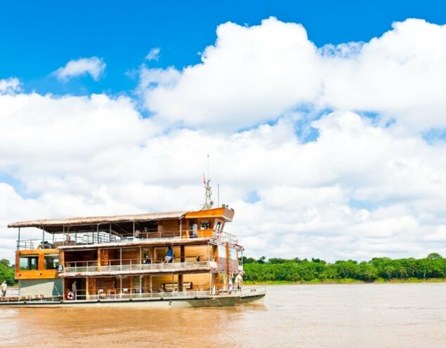 Amazon Delfin III Cruise | Luxury Amazon River Cruise
