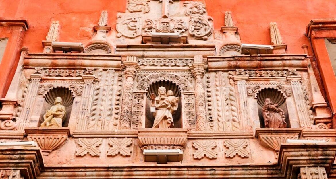 Discover the Highlights of Bolivia | Best La Paz & Lake Titicaca Tour